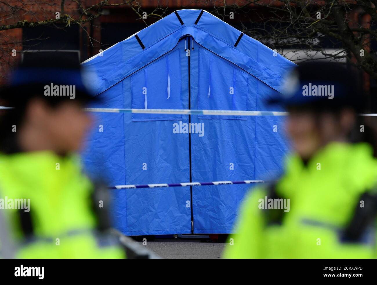Field officers tent hi-res stock photography and images - Alamy