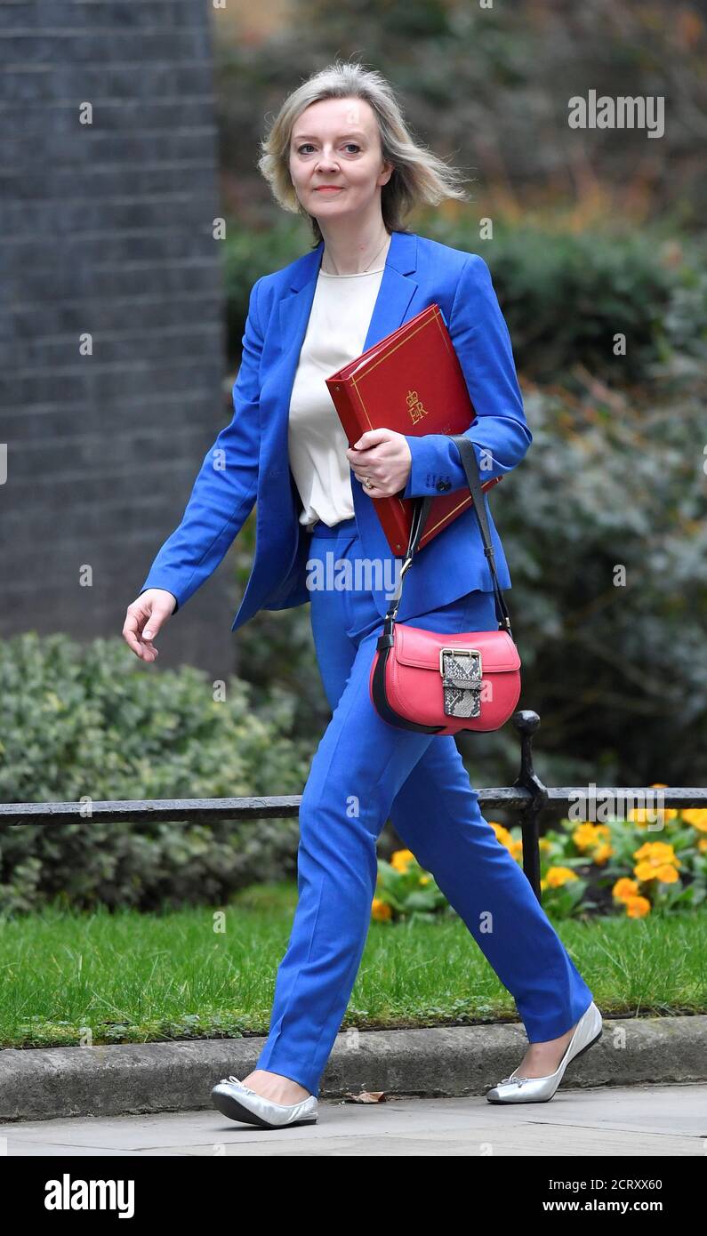 Elizabeth truss 2018 hi-res stock photography and images - Alamy