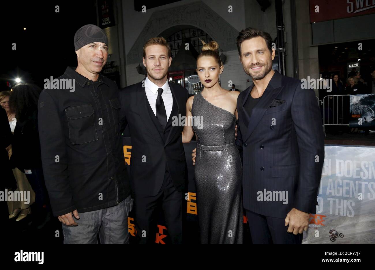 Luke bracey teresa palmer hi-res stock photography and images - Alamy