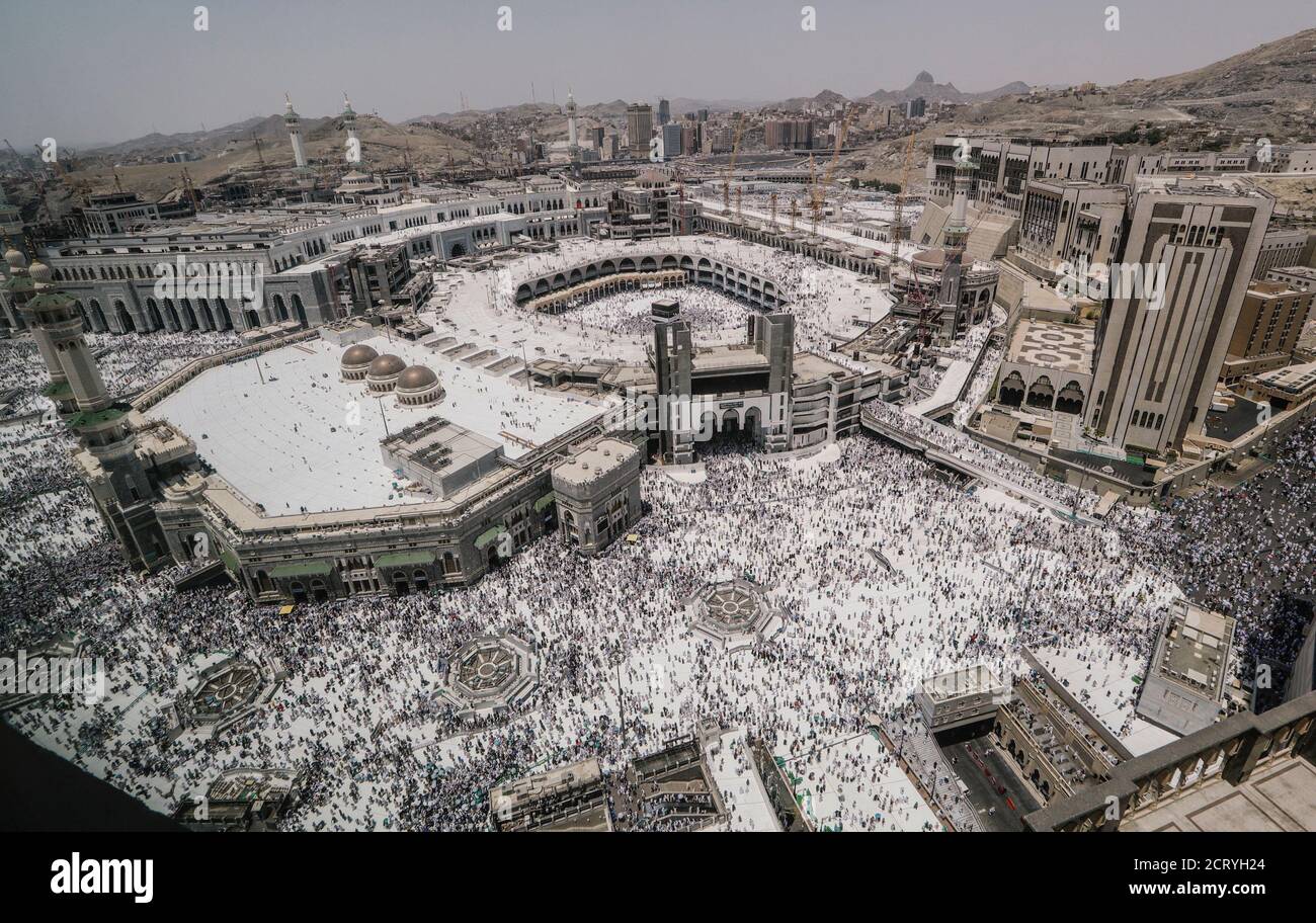 Al haram mosque mecca exterior hi-res stock photography and images - Alamy