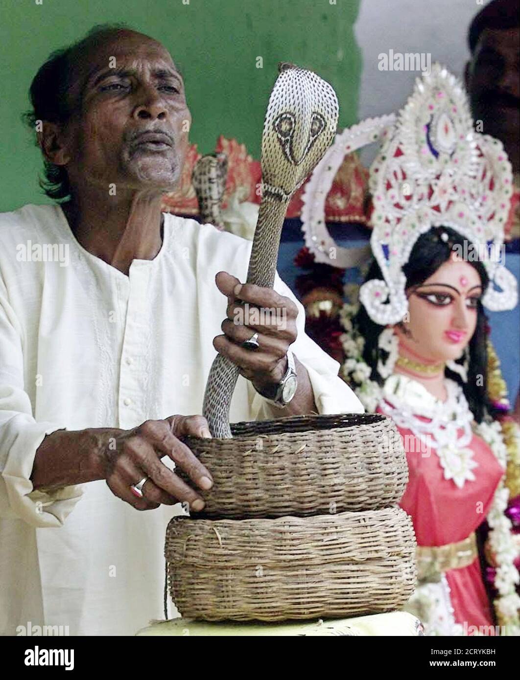 Hindu goddess of snakes hi-res stock photography and images - Alamy