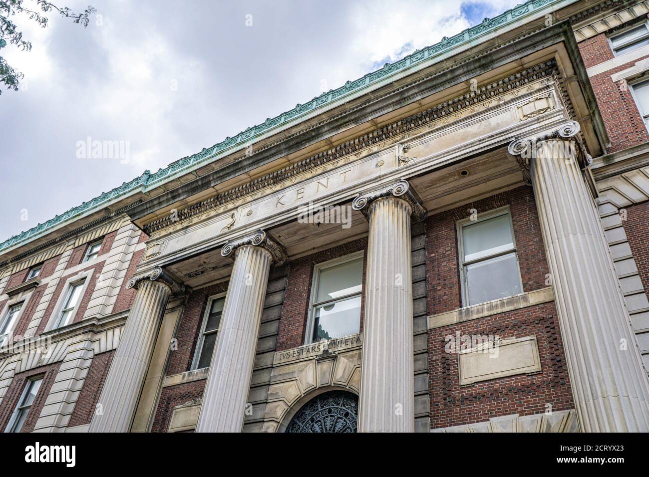 Mead hall hi-res stock photography and images - Alamy