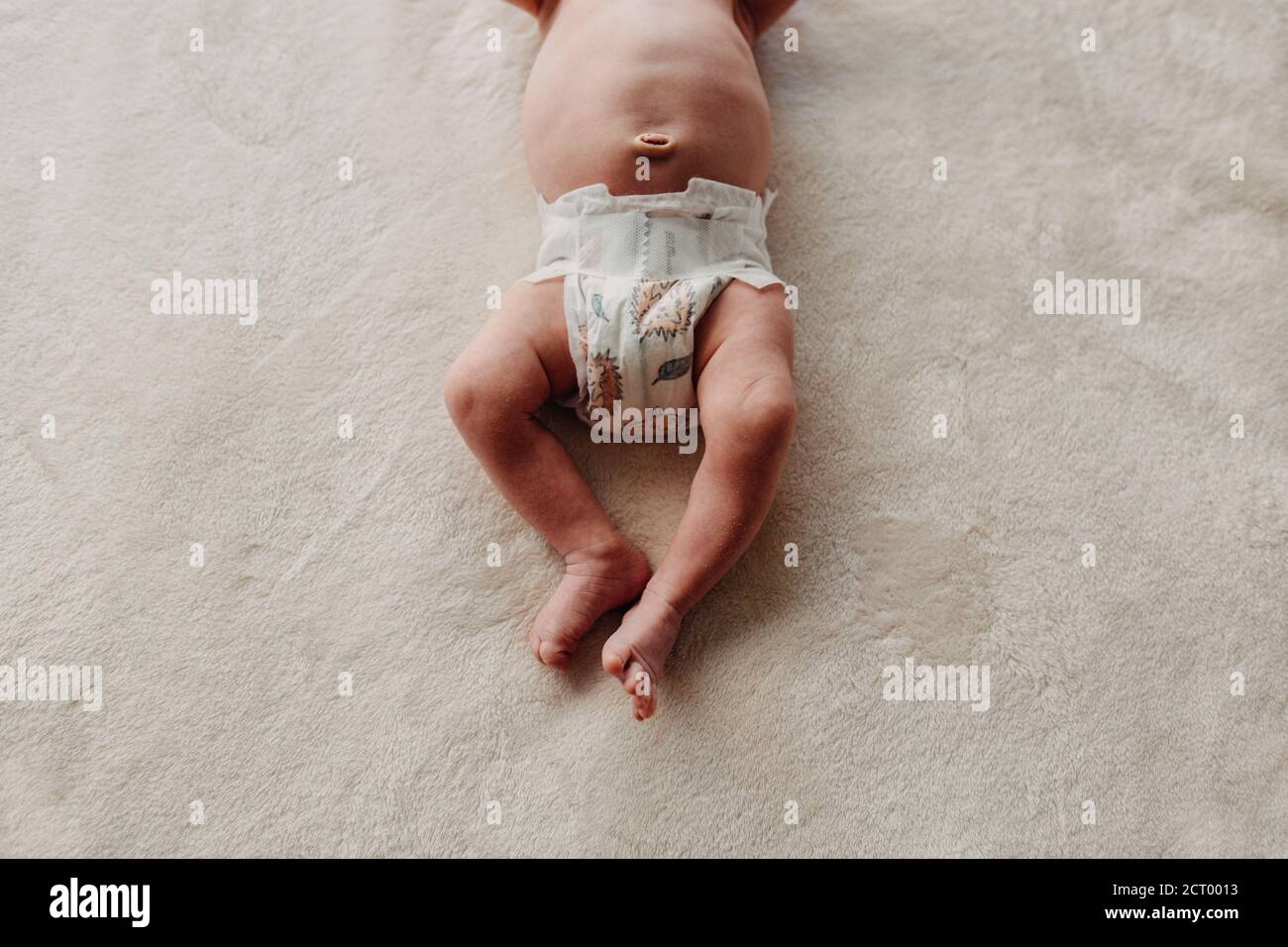 Tummy button hi-res stock photography and images - Alamy