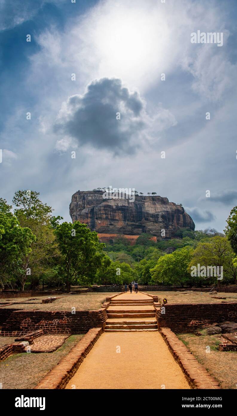 the rock fortress at Sigiriya in Sri Lanka Stock Photo - Alamy