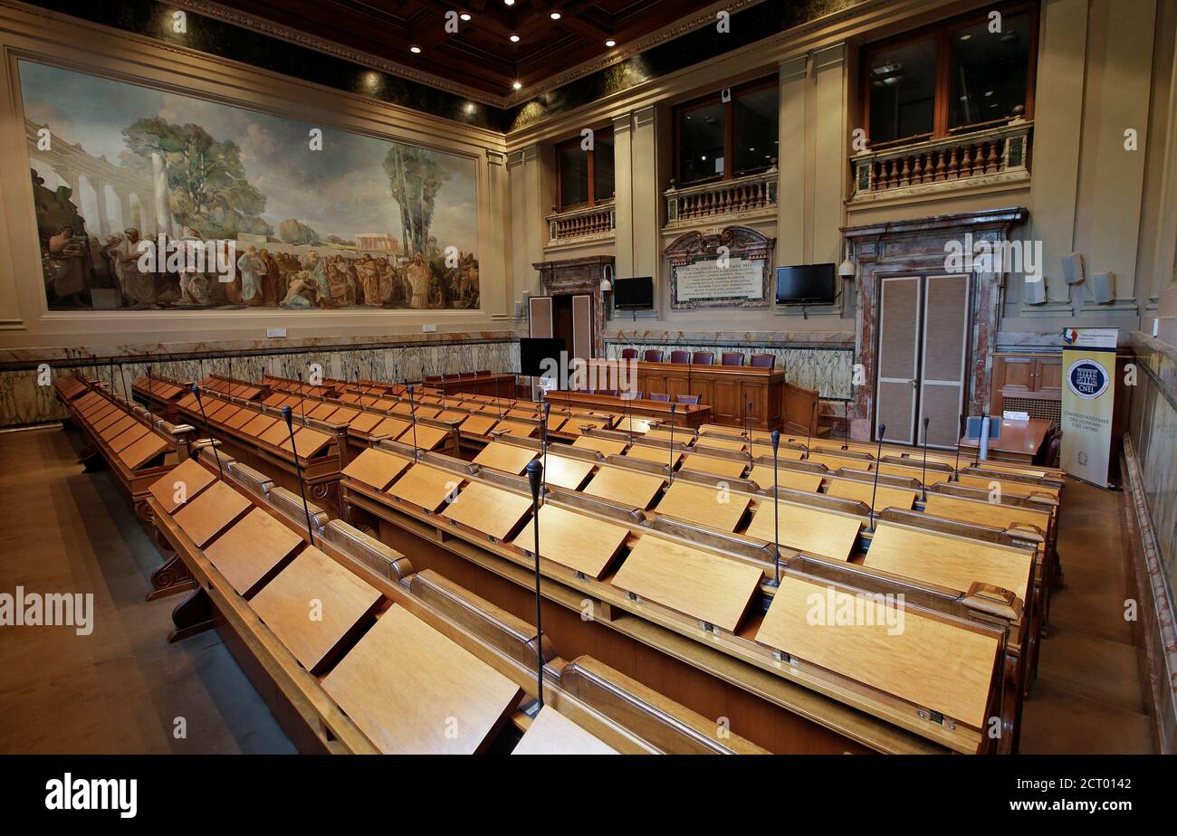 Council of economics hi-res stock photography and images - Alamy