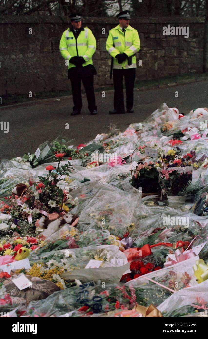 Police classroom uk hi-res stock photography and images - Alamy