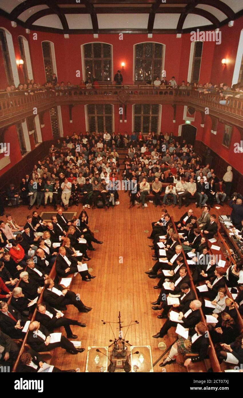 Debate oxford union hi-res stock photography and images - Alamy