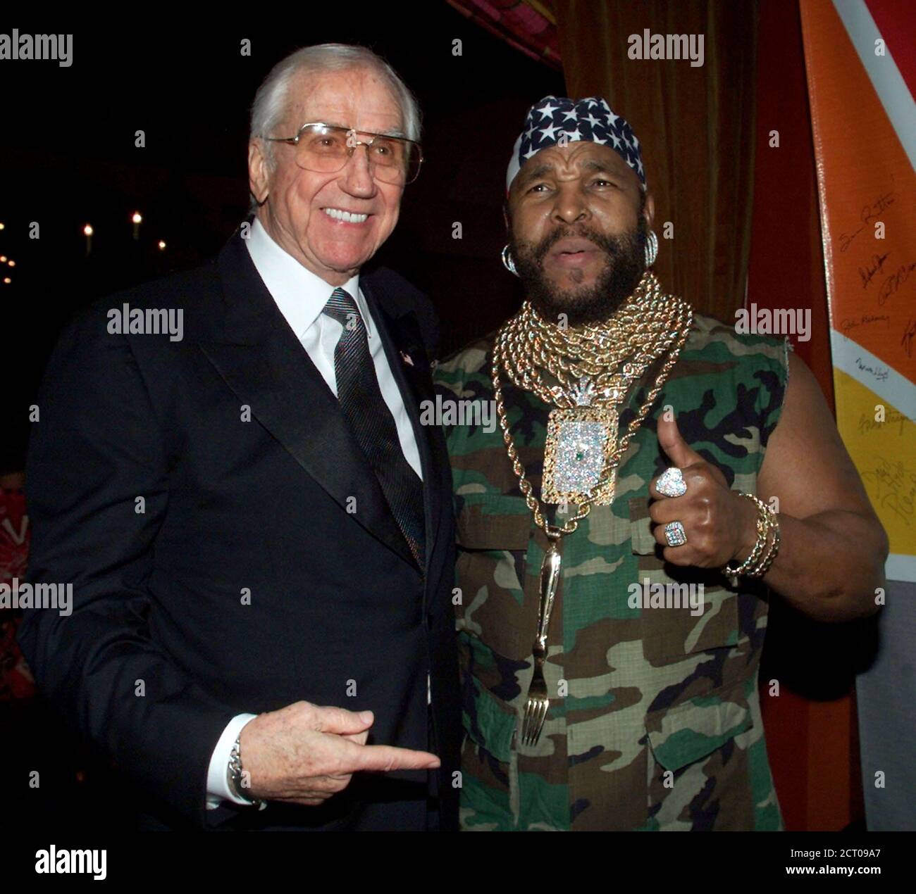 Johnny carson 2002 hi-res stock photography and images - Alamy