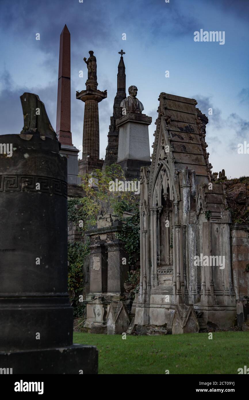 Blue grave hi-res stock photography and images - Alamy