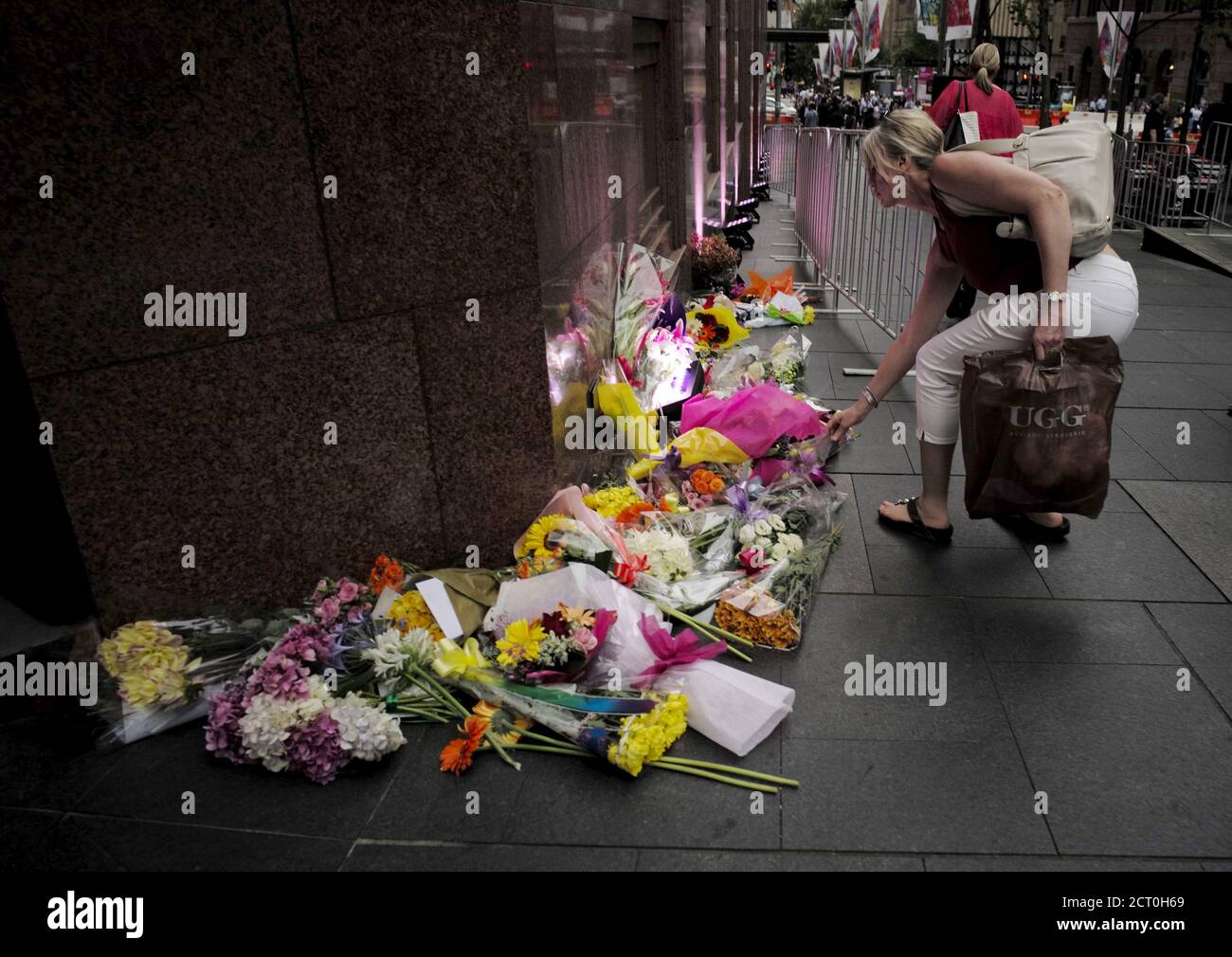 Sydney lindt cafe hi-res stock photography and images - Alamy