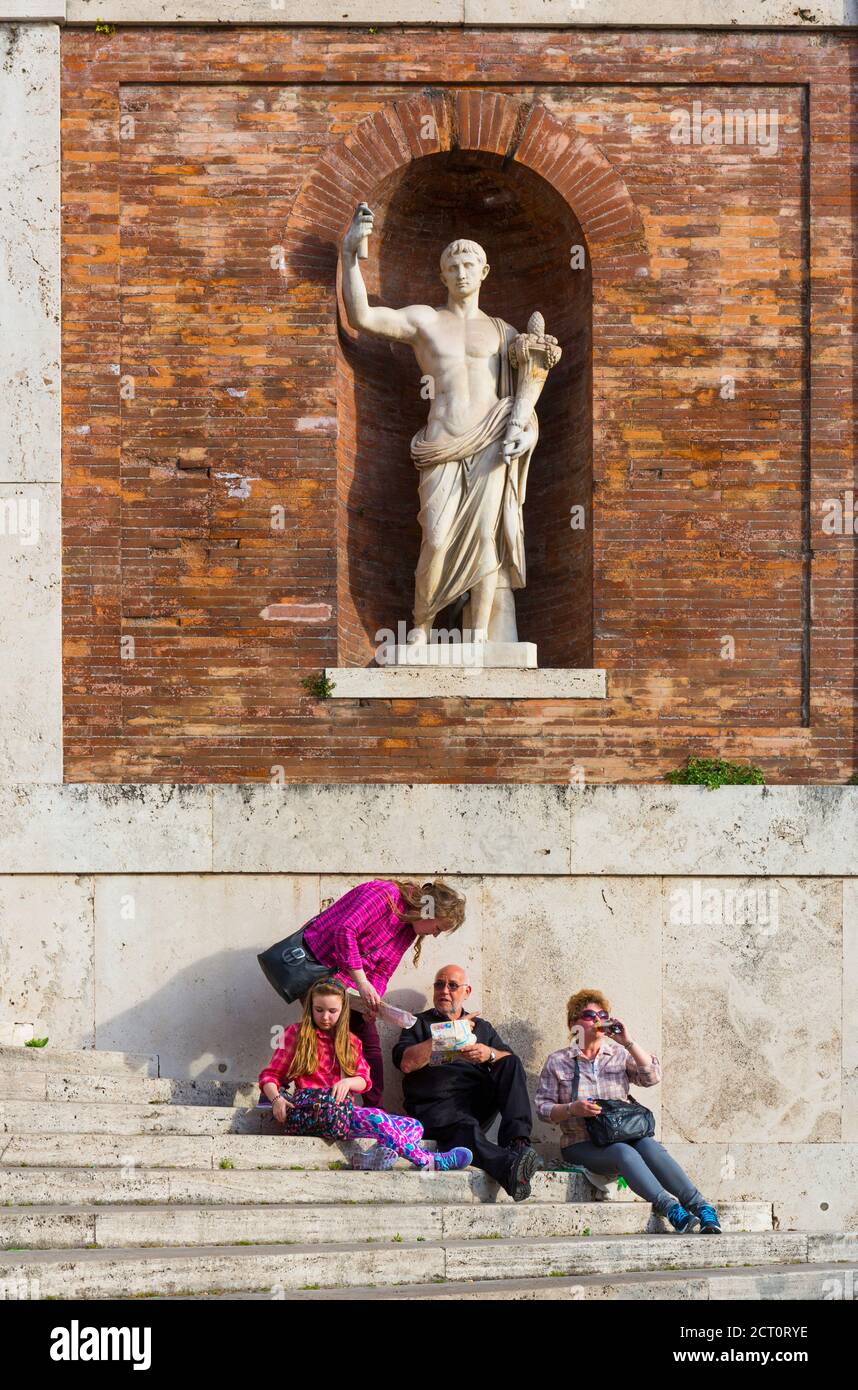 Palazzo dei quirinale hi-res stock photography and images - Alamy