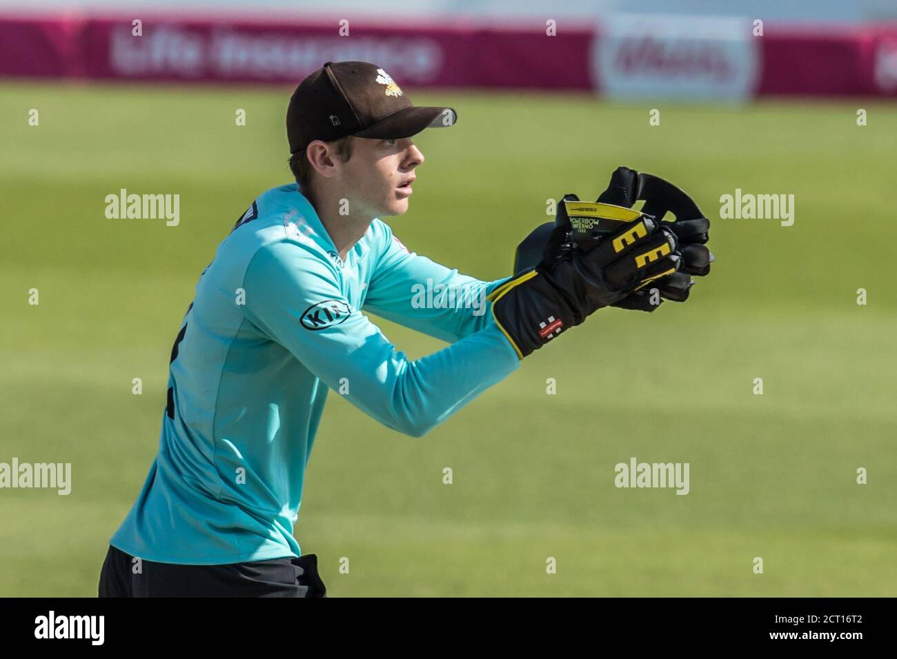 Wicket keeper kent hi-res stock photography and images - Alamy