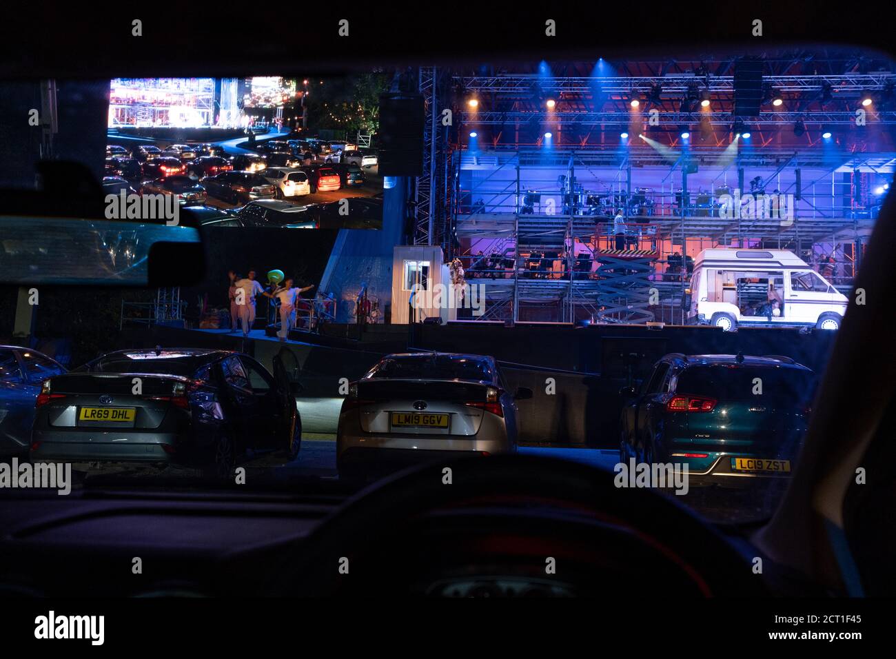 Opera Audience London High Resolution Stock Photography and Images - Alamy