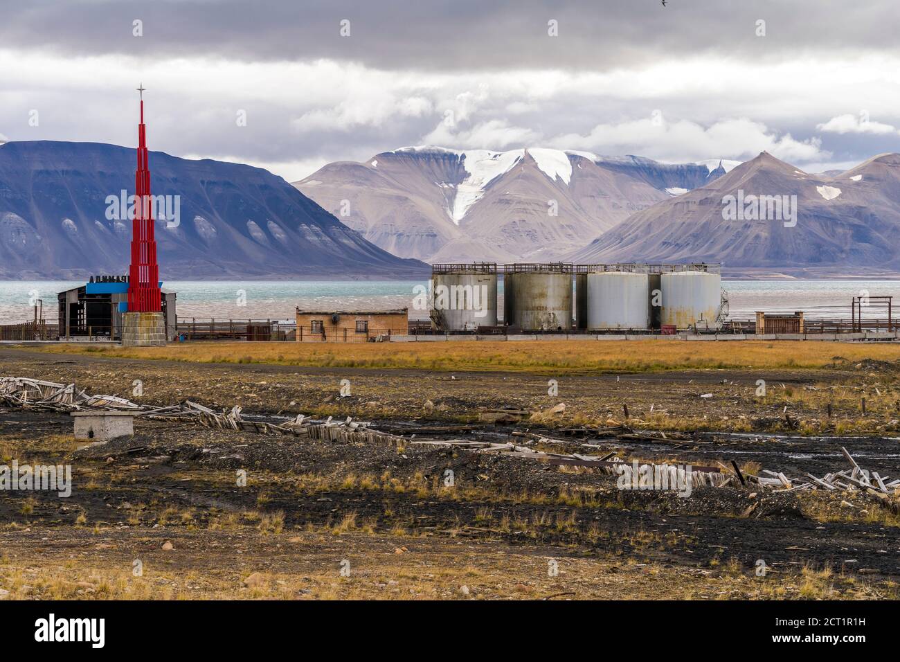 Pyramiden and surrounds in Svalbard Stock Photo - Alamy