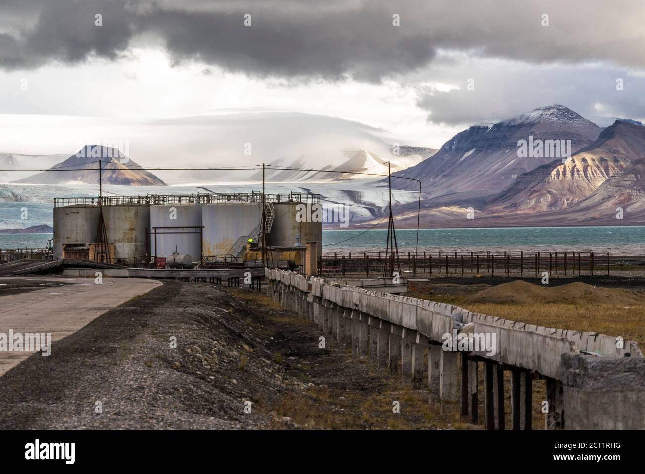 Pyramiden and surrounds in Svalbard Stock Photo - Alamy