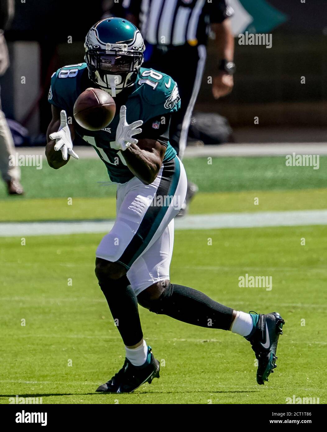 Jalen reagor eagles hi-res stock photography and images - Alamy