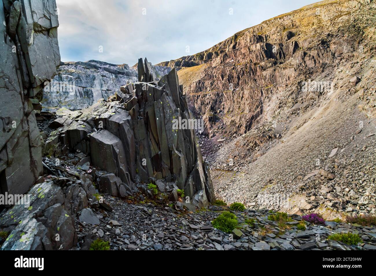 Jagged slabs of slate at Dinorwic slate quarry in North Wales Stock ...