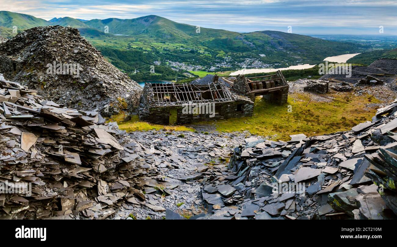 Slate mining abandoned buildings hi-res stock photography and images ...