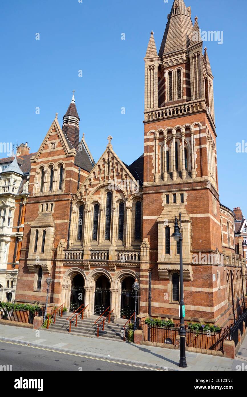 London catholic church churches hi-res stock photography and images - Alamy