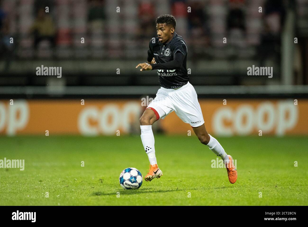 Jearl margaritha hi-res stock photography and images - Alamy