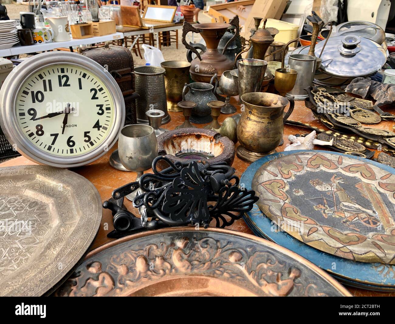Clutter market hi-res stock photography and images - Alamy