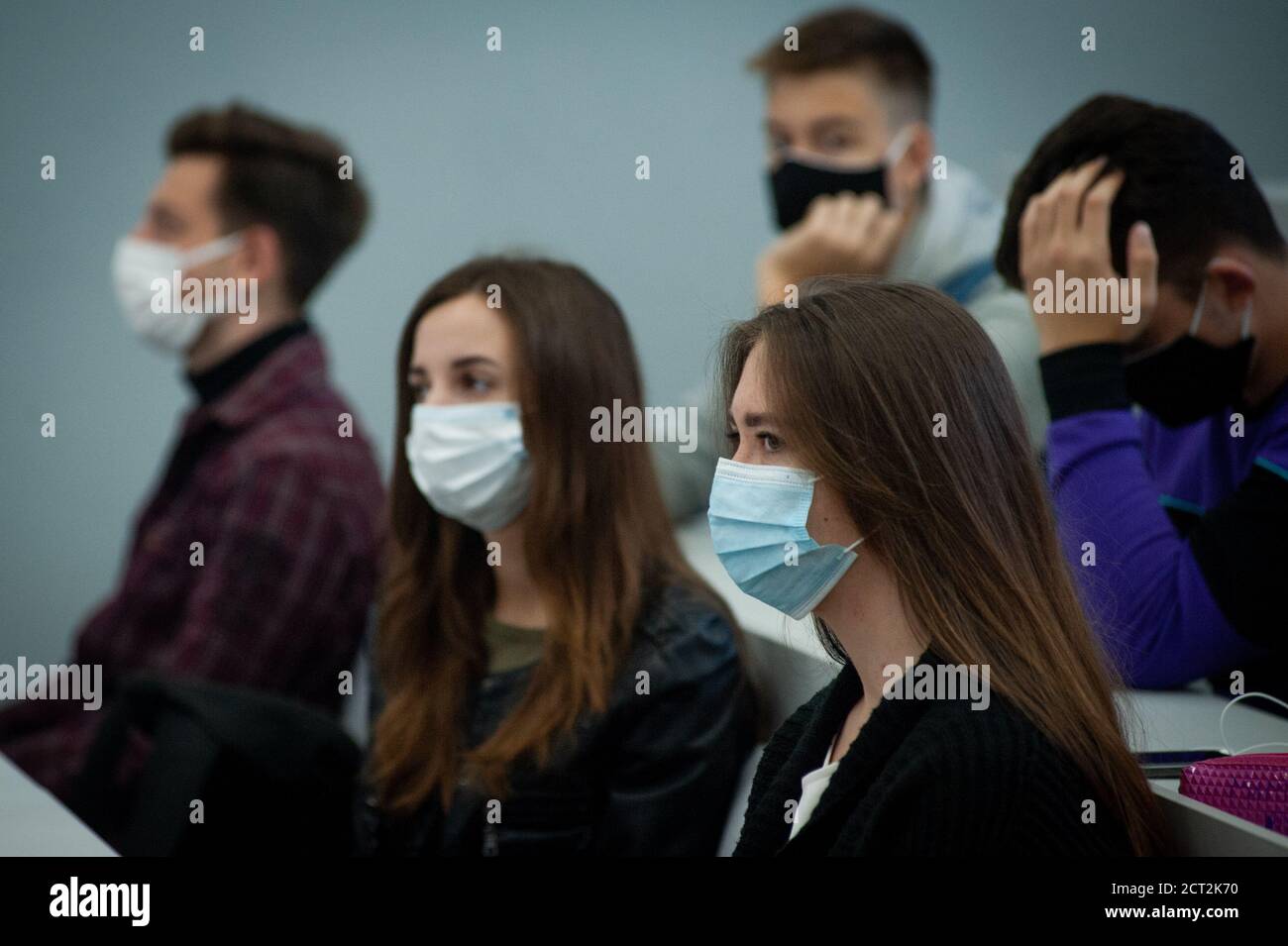 High school students wearing masks hi-res stock photography and images ...