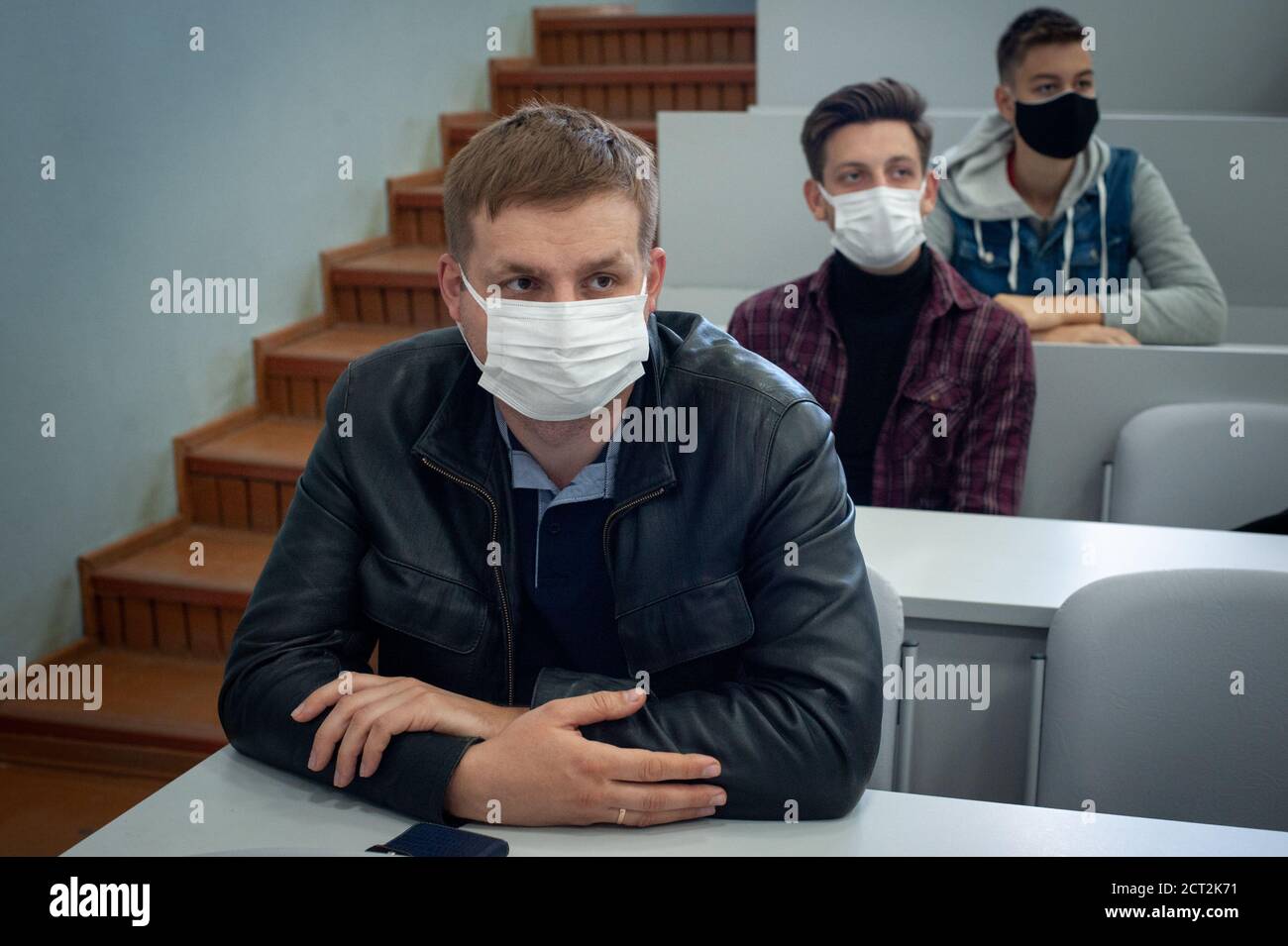 High school student wearing mask hi-res stock photography and images ...