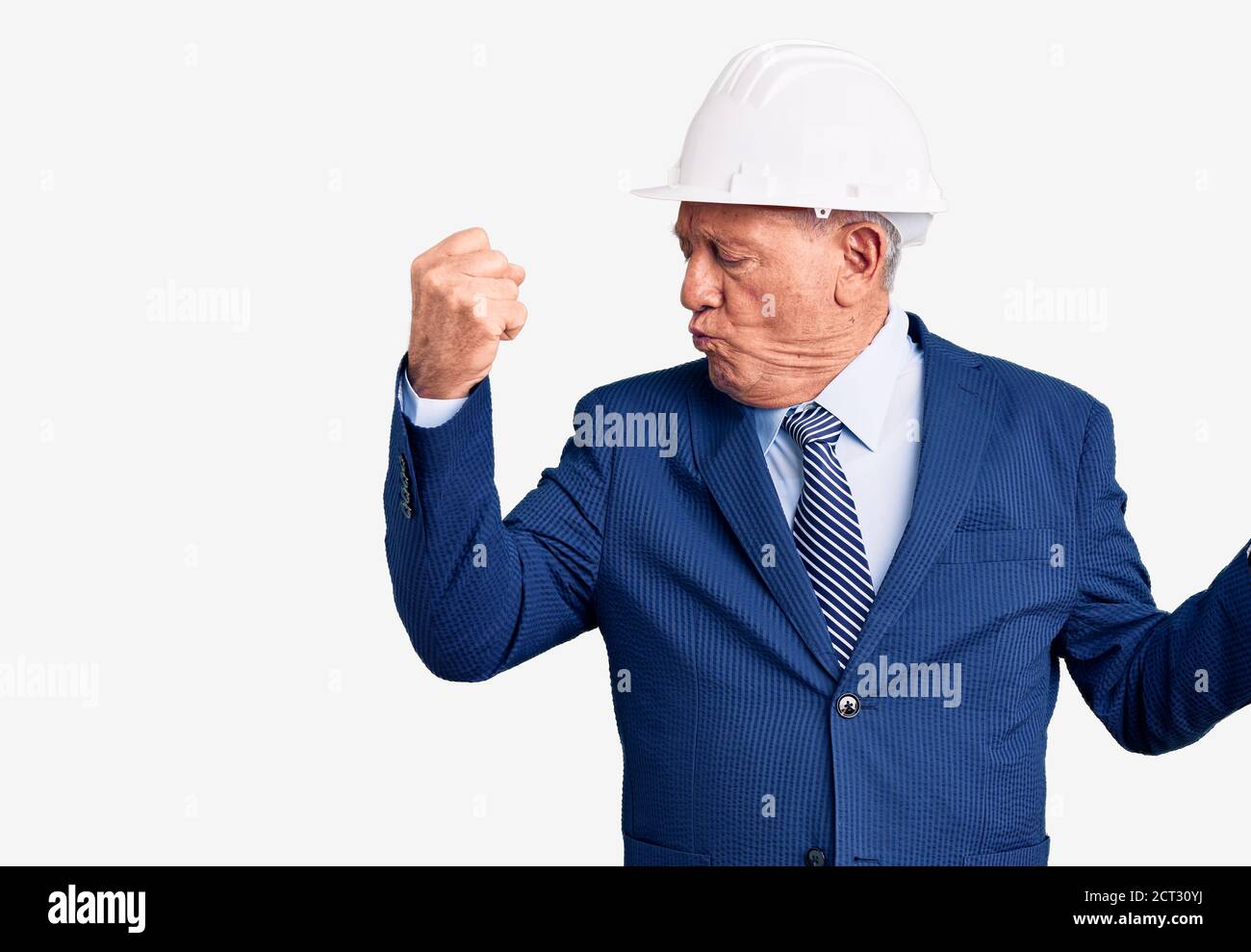 Muscle male grey haired hi-res stock photography and images - Alamy