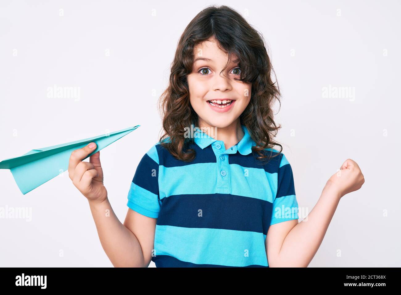 Child screaming plane hi-res stock photography and images - Alamy