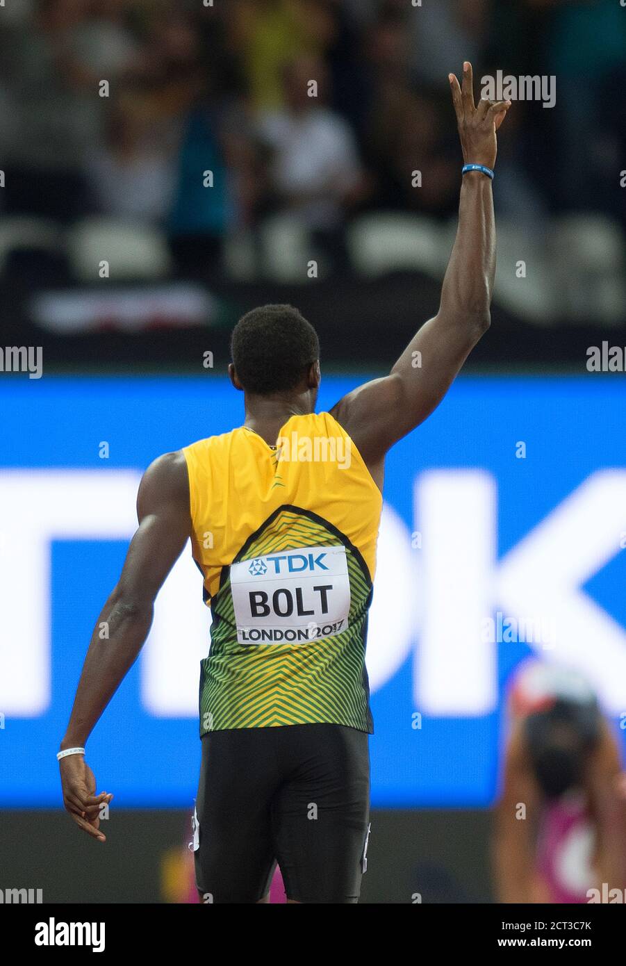 Usain Bolt salutes the London crowd at his farewell Championships ...