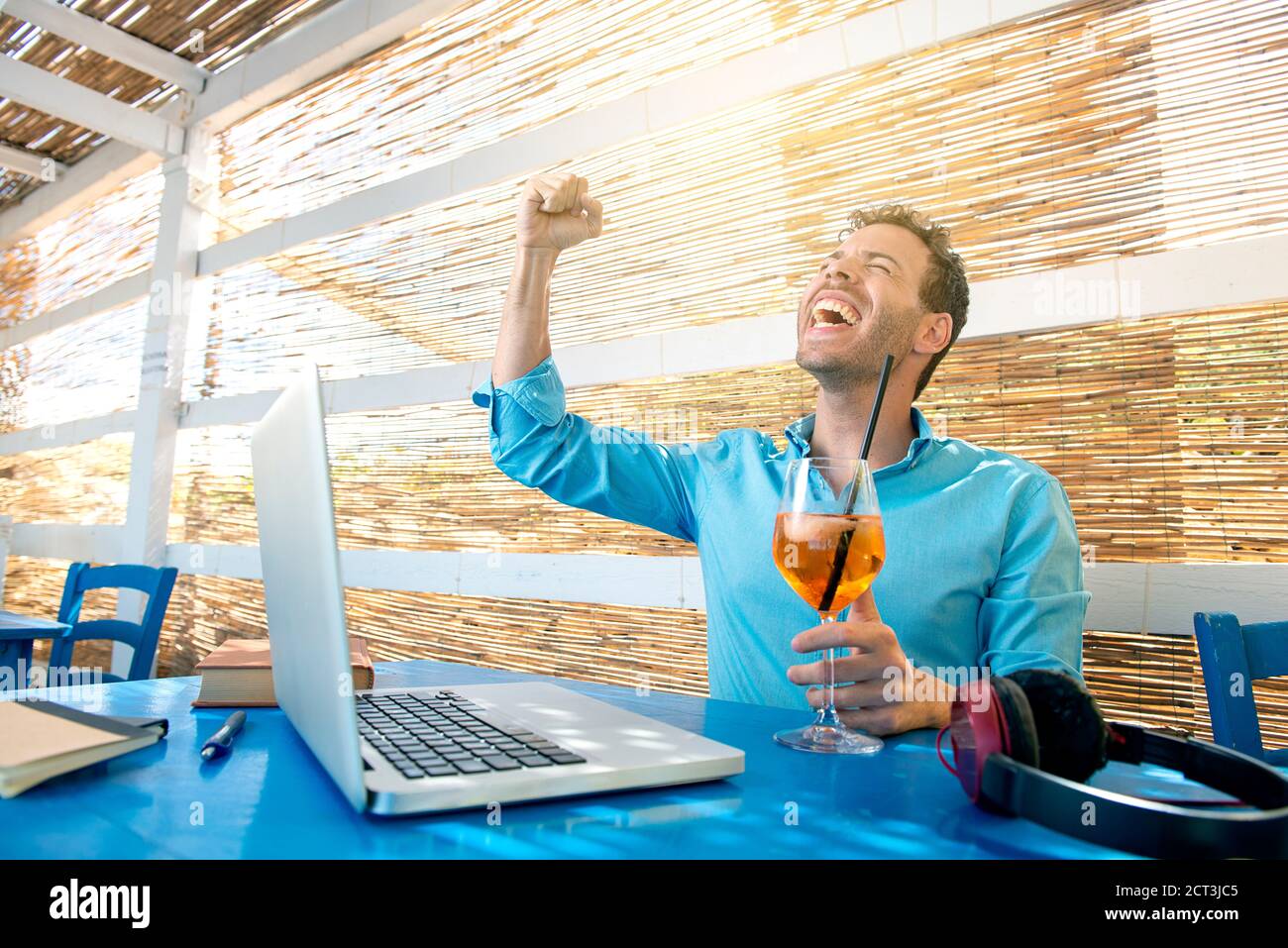 Excitedly hi-res stock photography and images - Alamy