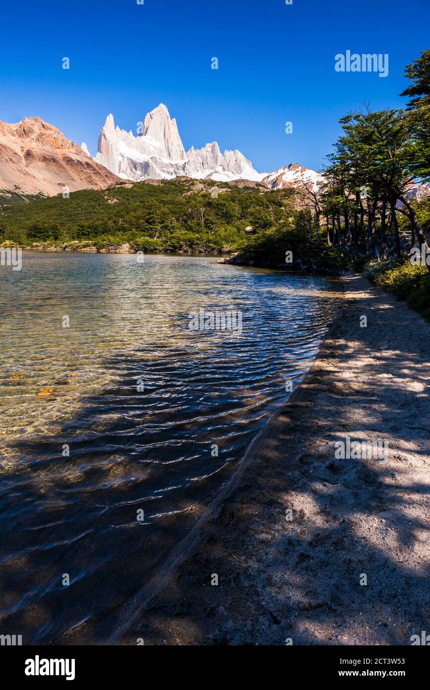 Lago Capri (Capri Lake) with Mount Fitz Roy (aka Cerro Chalten) behind ...