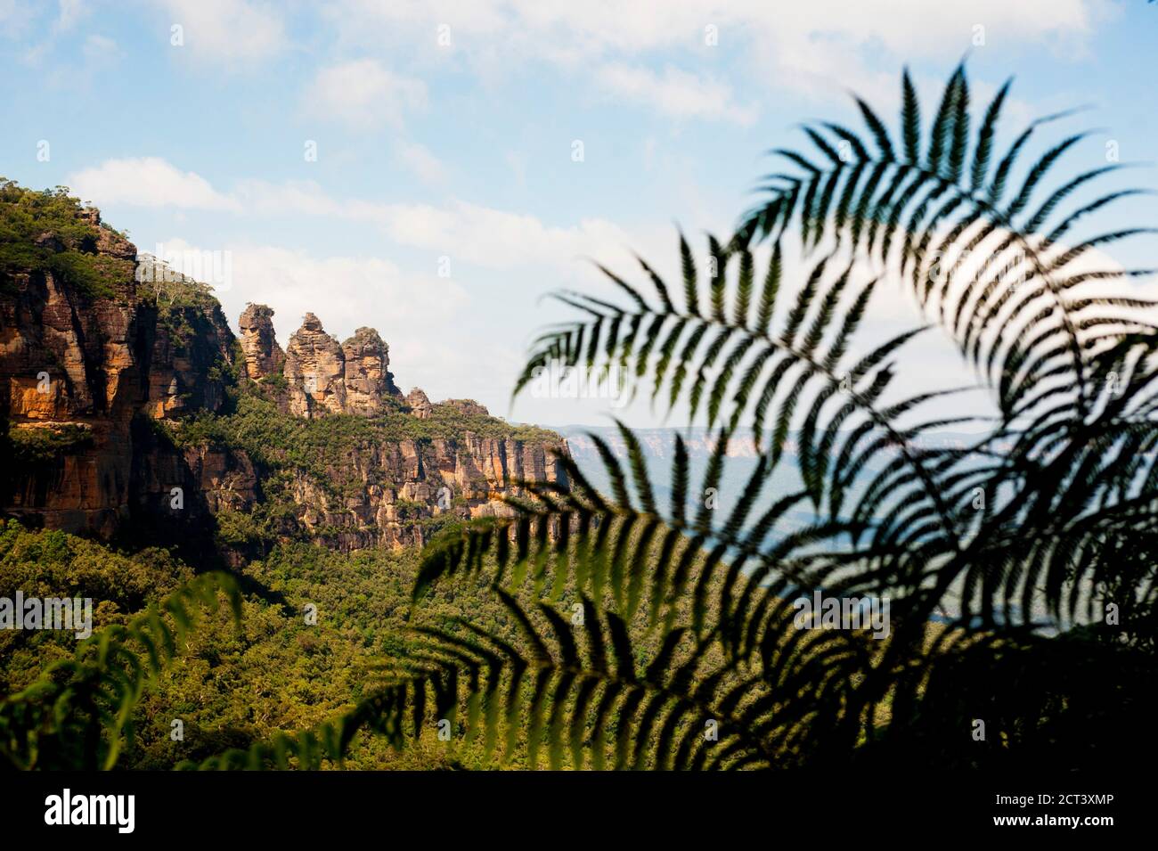 Three sisters rocks hi-res stock photography and images - Alamy