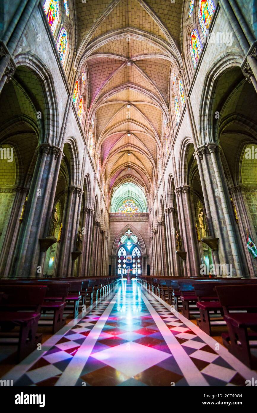 La Basilica Church interior, City of Quito, Historic Centre, UNESCO ...