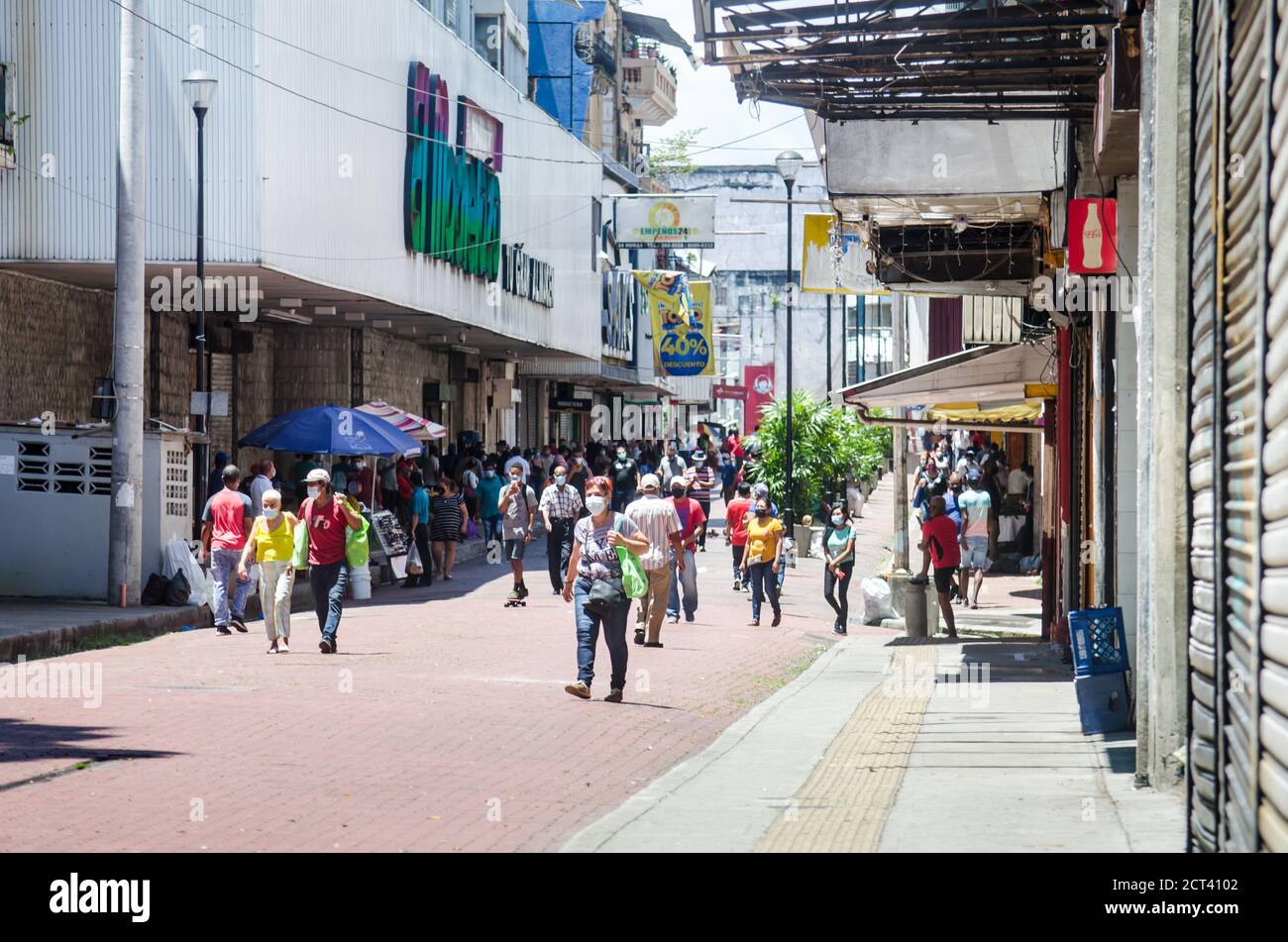 A Saturday afternoon in the popular area of La Peatonal in Santa Ana ...