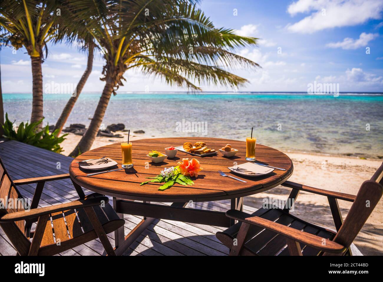 Luxury Villa accommodation with sea views of the tropical Pacific ocean ...