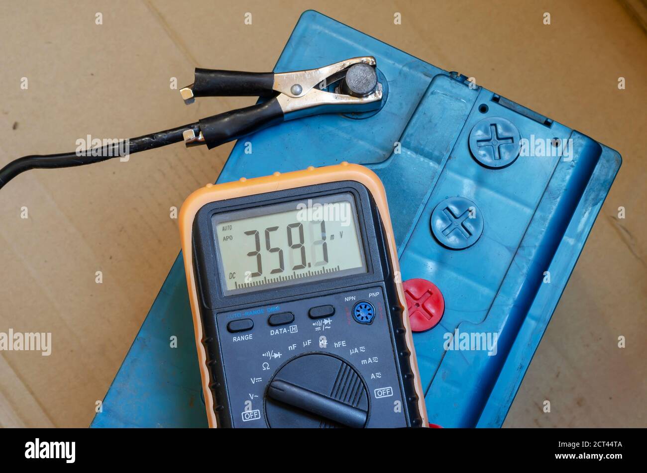 12 volts hi-res stock photography and images - Alamy