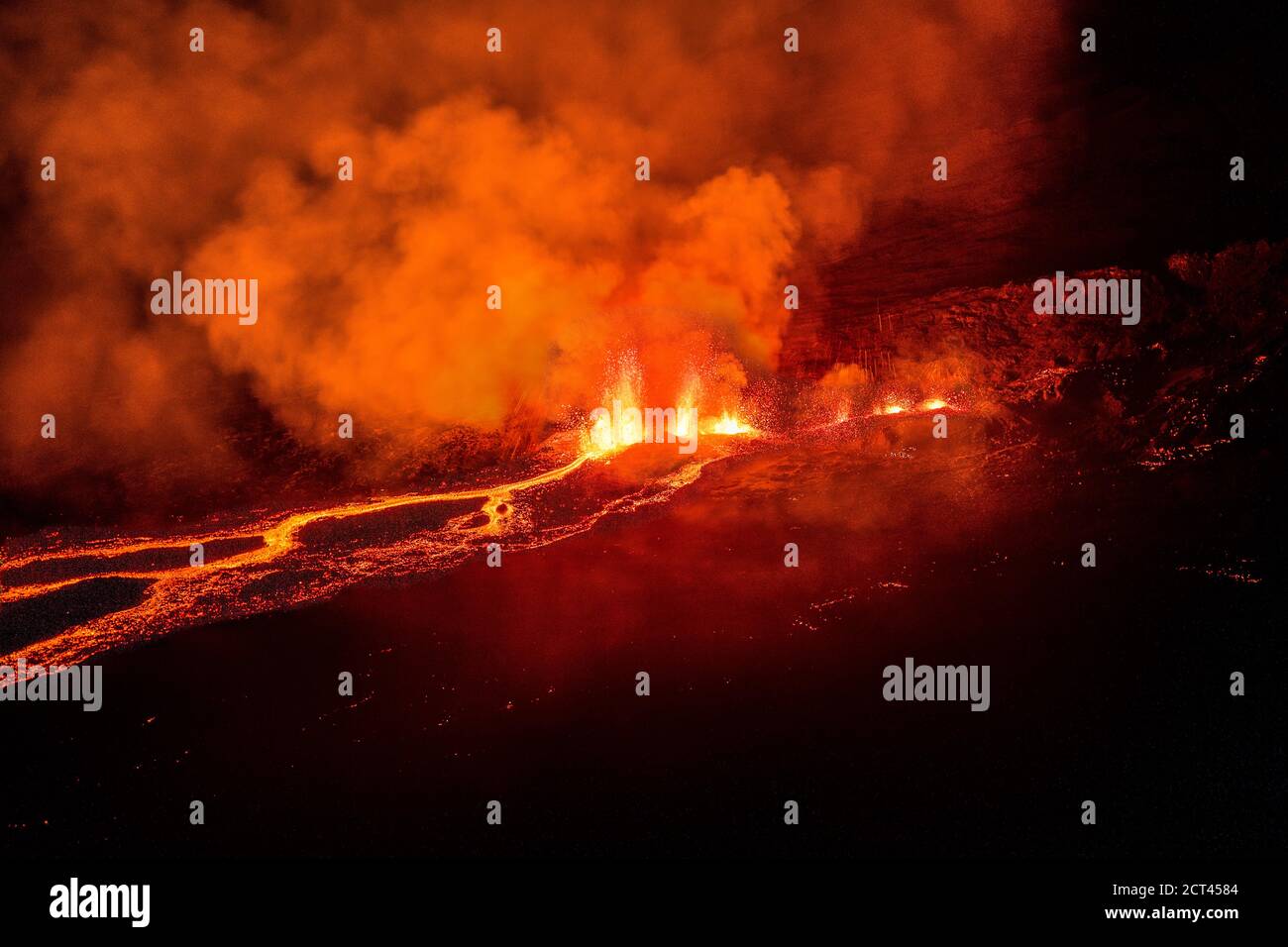 Vulcano fournaise hi-res stock photography and images - Alamy