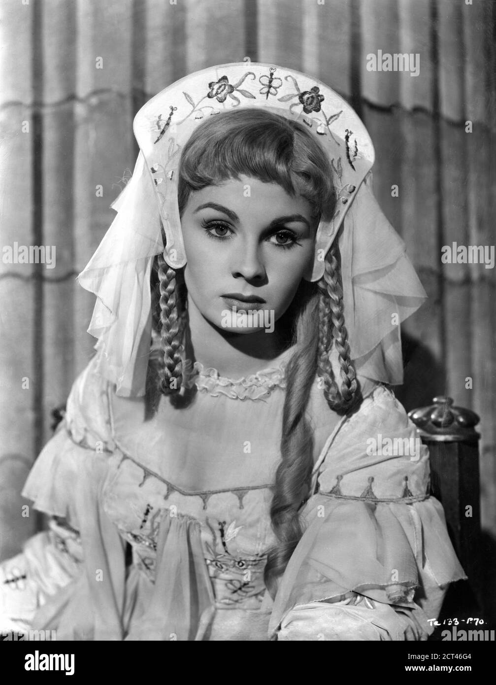 Hamlet Laurence Olivier 1948 High Resolution Stock Photography and ...