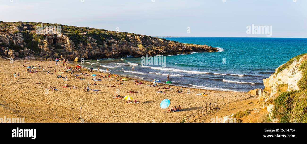 Beaches in sicily italy hi-res stock photography and images - Alamy
