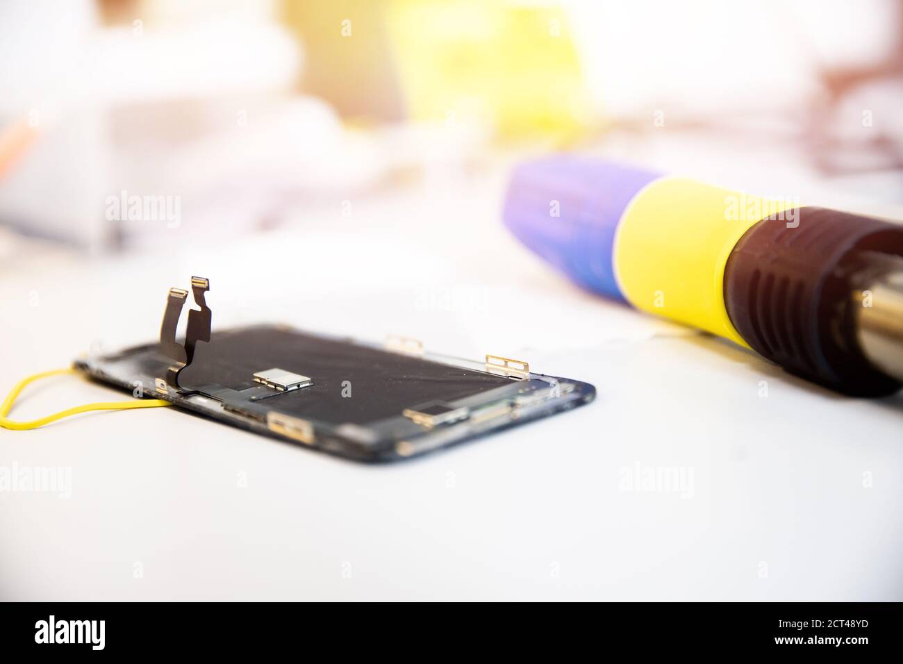 Mobile phone chip repair process, battery replacement and broken screen ...