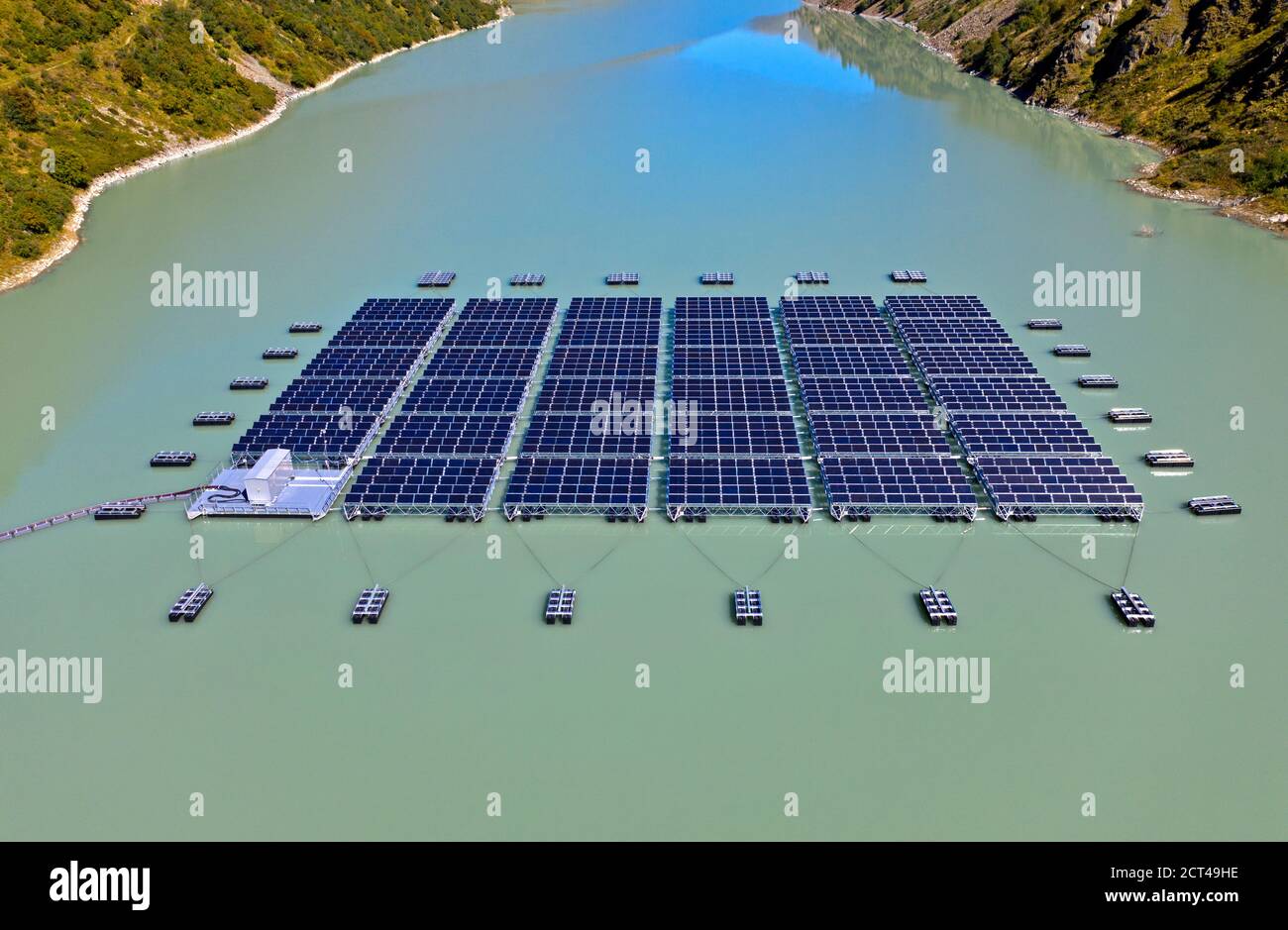 First high altitude floating solar power plant in Switzerland, Lac des ...