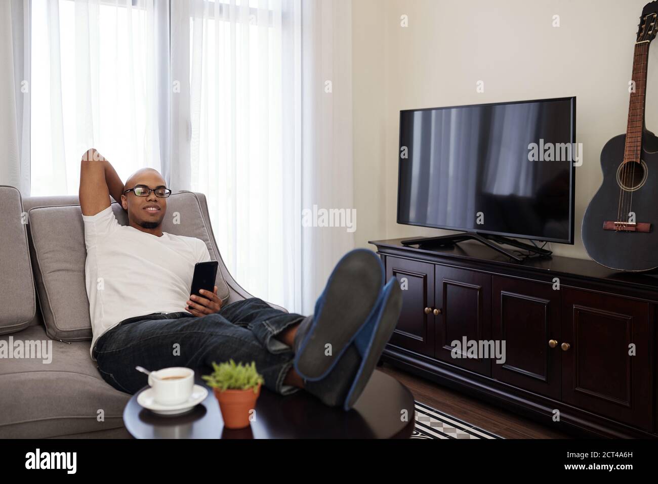Technology lazy hi-res stock photography and images - Alamy