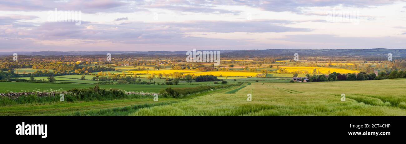 Cotswolds rural countryside and farmland landscape, the Evenlode Valley ...