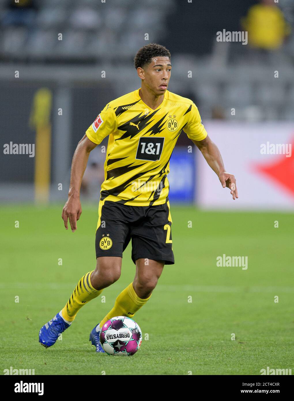 Jude bellingham body hi-res stock photography and images - Alamy