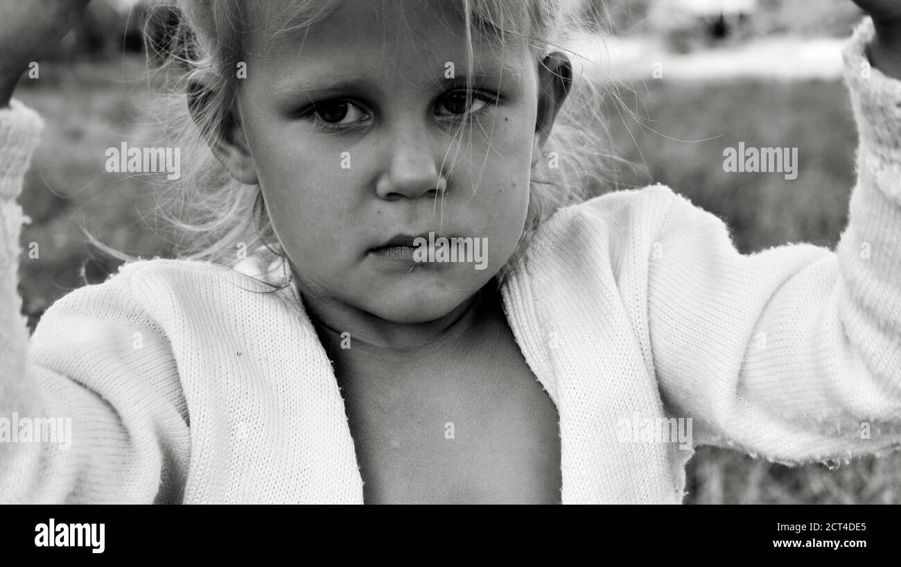 Child worried close up hi-res stock photography and images - Alamy