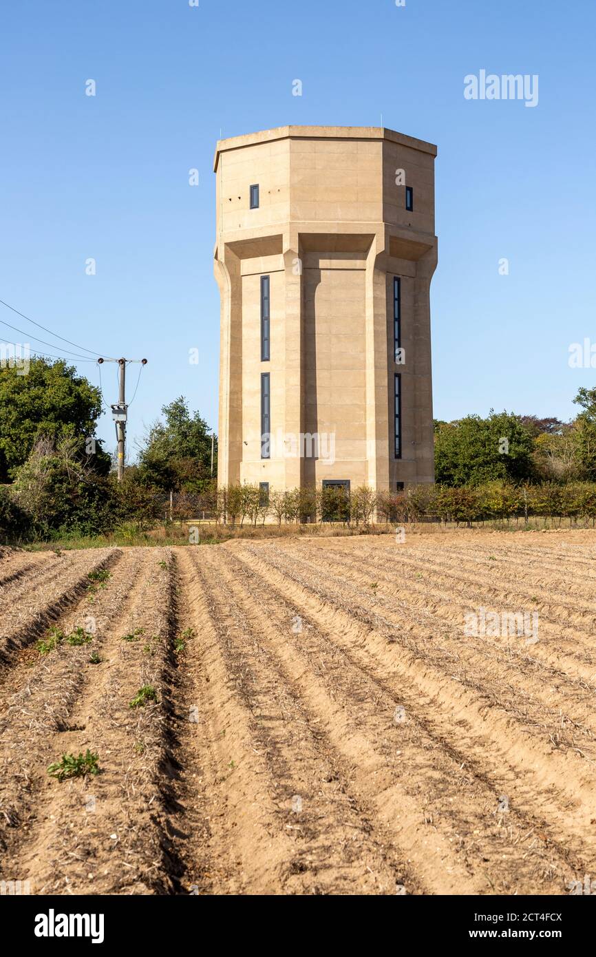 Concrete water tower hi-res stock photography and images - Alamy