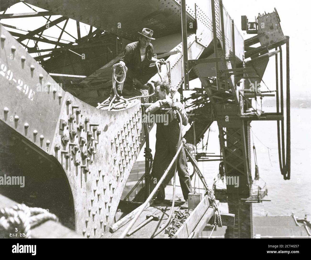 Portal bracing hi-res stock photography and images - Alamy