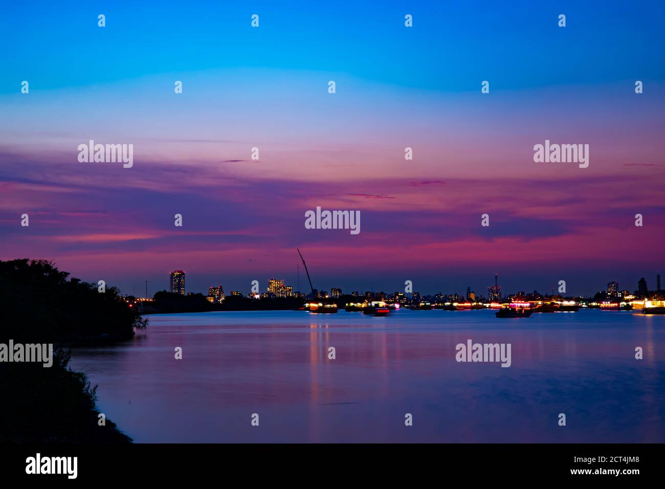 A sunset of the riverside in Tokyo wide shot Stock Photo - Alamy