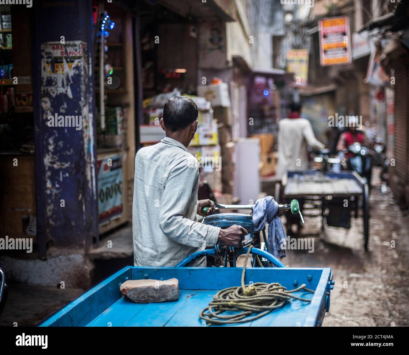 Street scene, Varanasi, Uttar Pradesh, India Stock Photo - Alamy